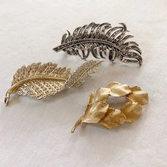 Jewelry | Vintage Leaf Design Pin Brooches In Gold And Silver Toned ...